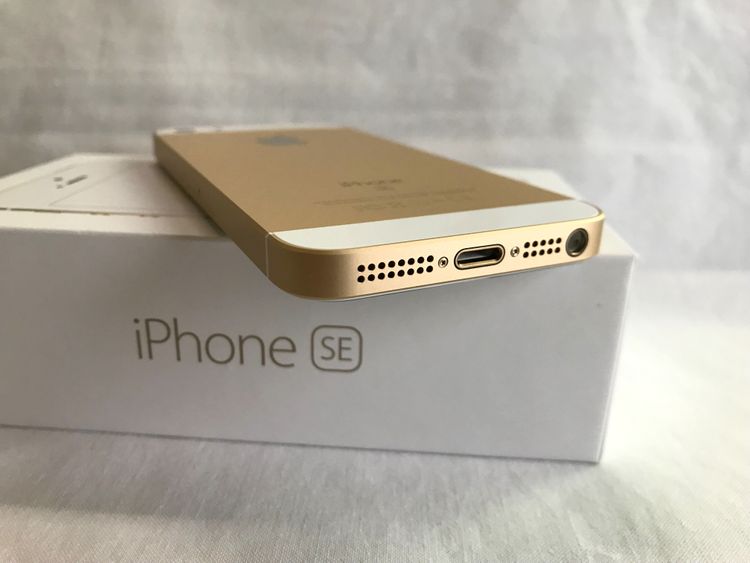 ムスビー｜新品同様 電池100％ iPhoneSE 32GB Gold SIMフリー【iPhone SE SIMフリー（国内版）】￥13,800