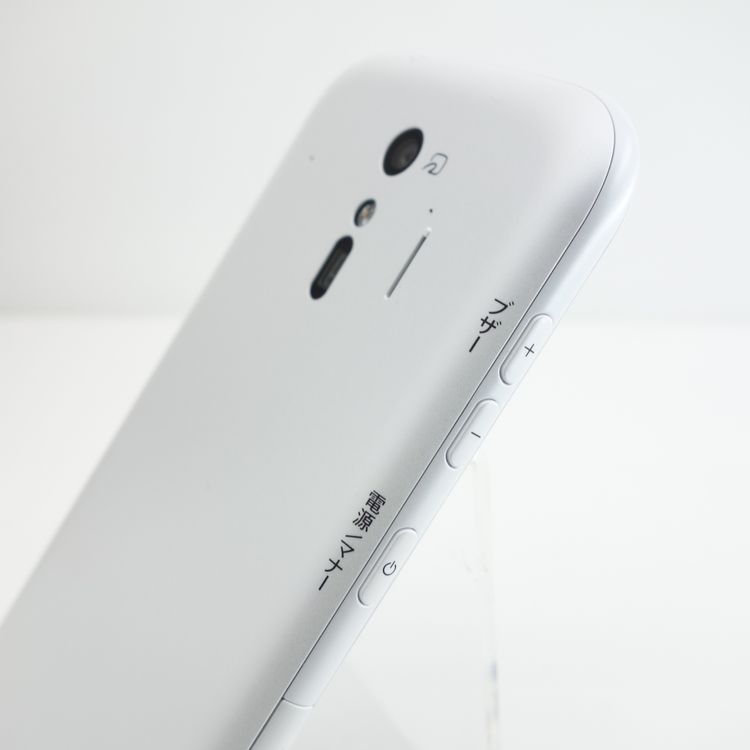 ムスビー｜【SIMフリー】らくらくスマートフォン F-42A ホワイト 利用制限 docomo版【らくらくスマートフォン F-42A NTTドコモ】￥11,800