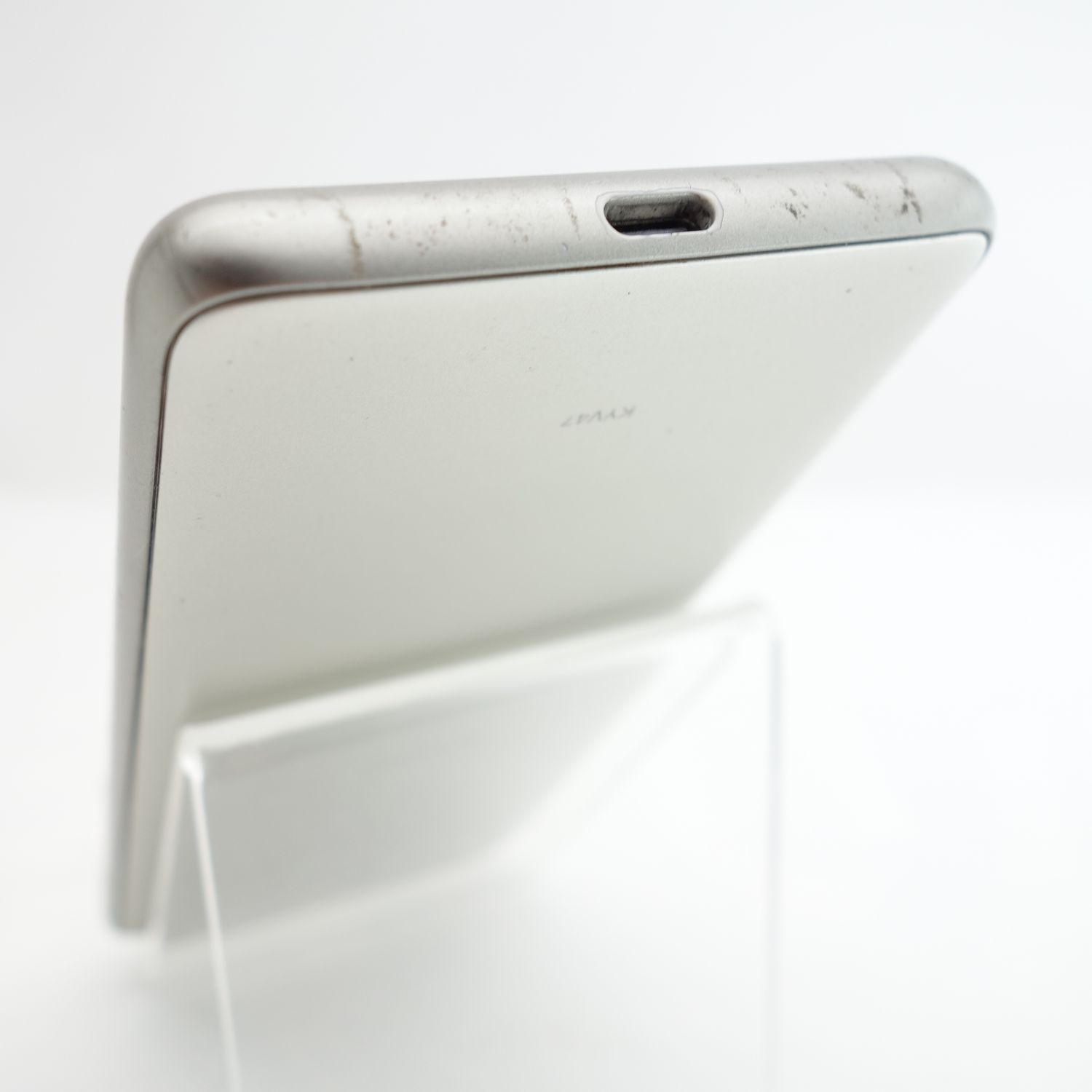 ムスビー｜【SIMフリー】BASIO 4 KYV47 シャンパンゴールド 利用制限〇 au版【BASIO4 au】￥4,300