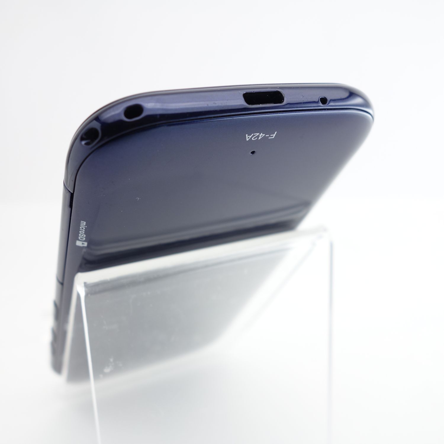 ムスビー｜【SIMフリー】らくらくスマートフォン F-42A ネイビー 利用制限〇 docomo版【らくらくスマートフォン F-42A NTTドコモ】￥8,800