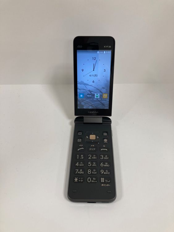 ムスビー｜美品 KYF39 GRATINA ブラック【GRATINA KYF39 au】￥2,600