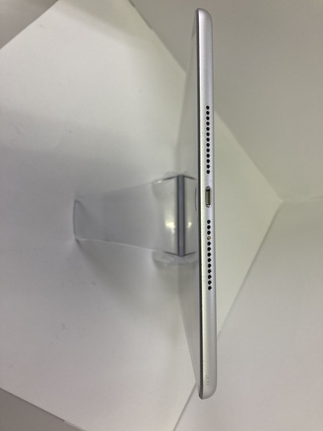 ムスビー｜iPad(第5世代) > Wi-Fi + Cellularモデル > SIMフリー【iPad(第5世代) SIMフリー（国内版）】￥11,500