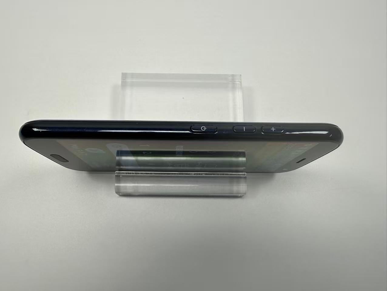 ムスビー｜NTT docomo らくらくスマートフォン F-52B ネイビー【らくらくスマートフォン F-52B NTTドコモ】￥16,000